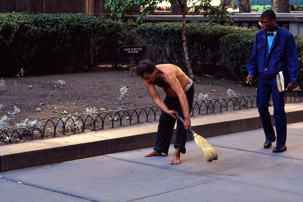 Humor No 32 – Jay Maisel