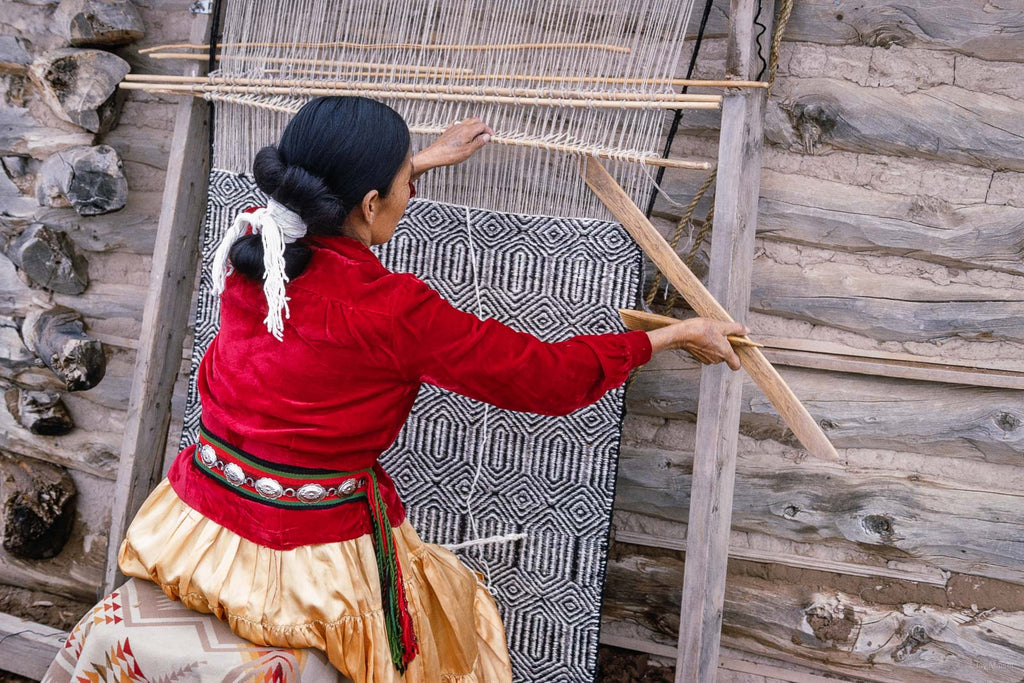 Weaving No 33 – Jay Maisel