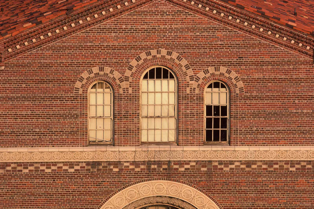 Facades No 49 – Jay Maisel