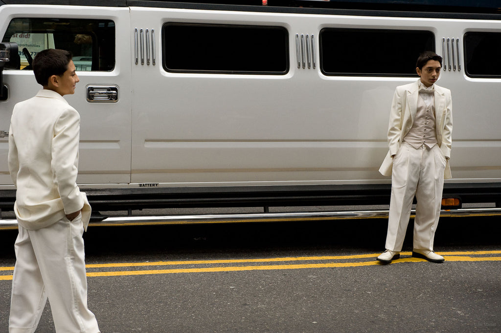 Standing Walking No 56 – Jay Maisel