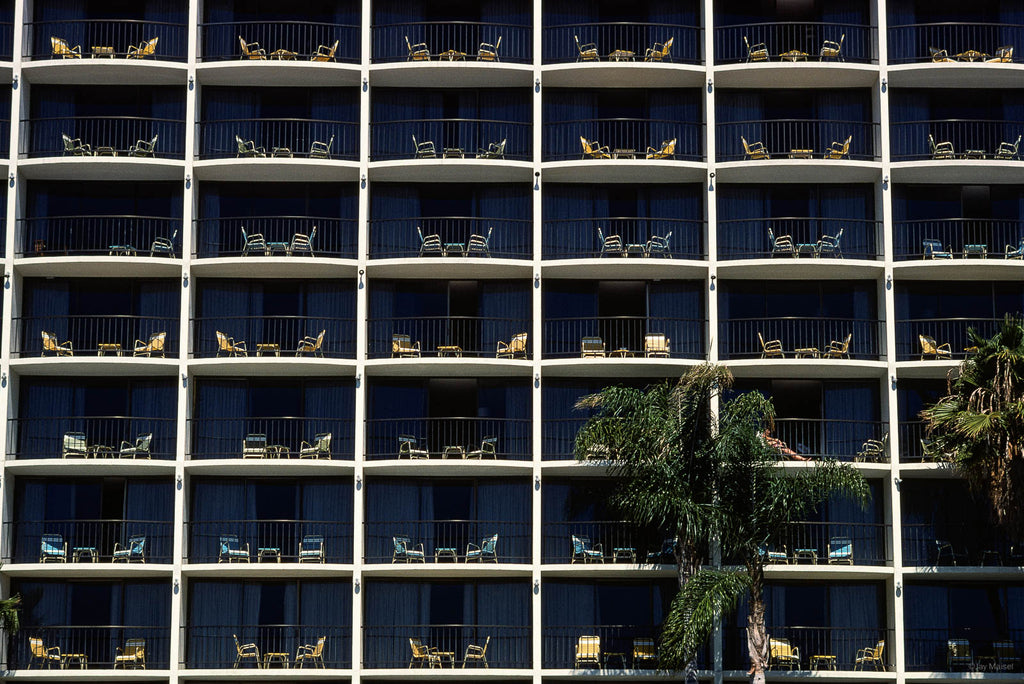Facades No 59 – Jay Maisel