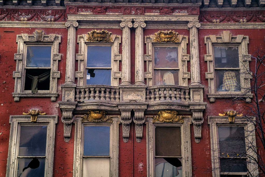 Facades No 70 – Jay Maisel