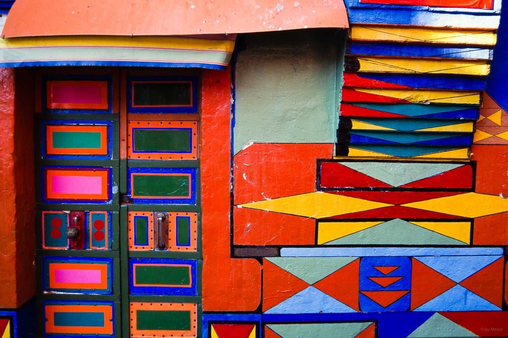 Totally Bizarre Painting, Burano – Jay Maisel