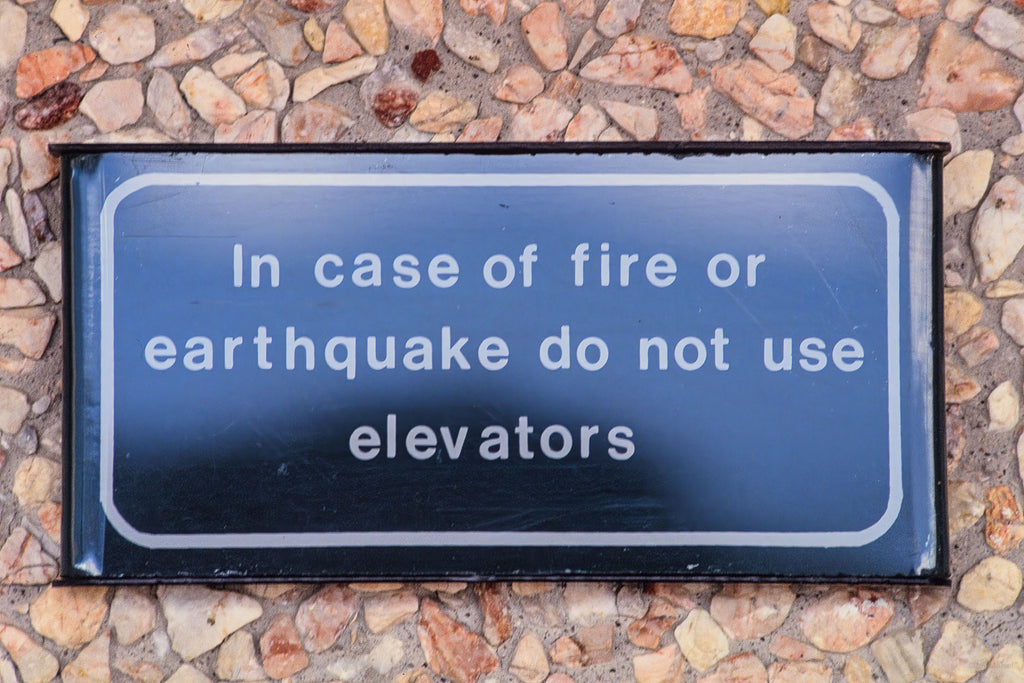 Signs No 79 – Jay Maisel