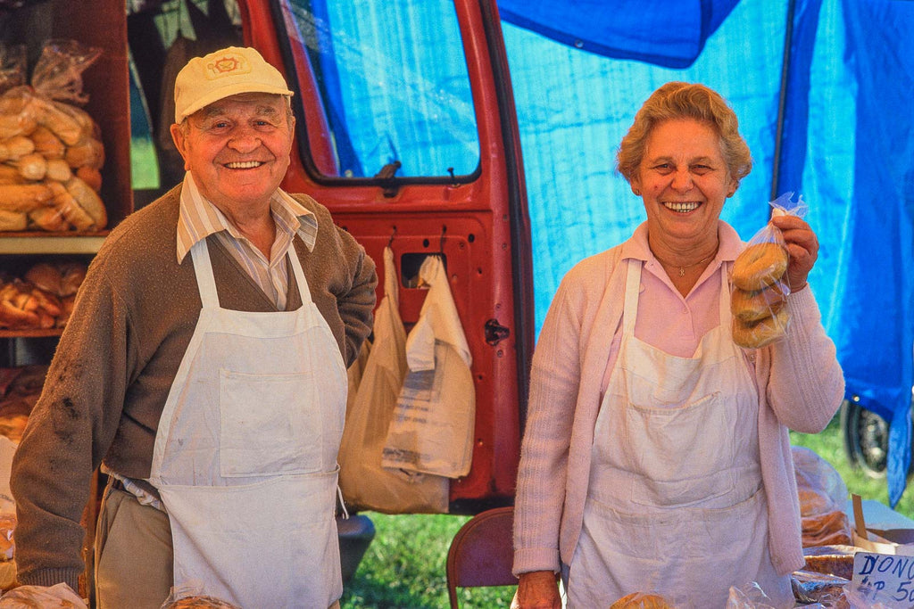 Pairs and Couples No 88 – Jay Maisel