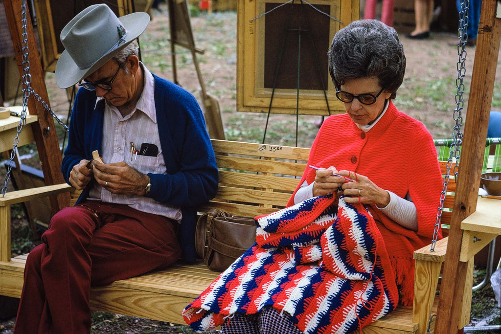 Pairs and Couples No 95 – Jay Maisel