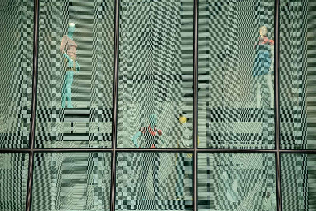 Windows No 63 – Jay Maisel