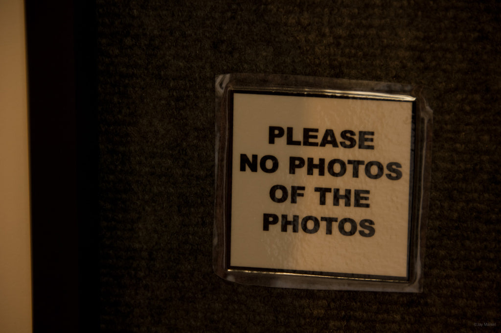 Signs No 77 – Jay Maisel