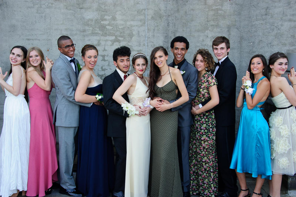 Prom Photo on Rooftop, NYC – Jay Maisel