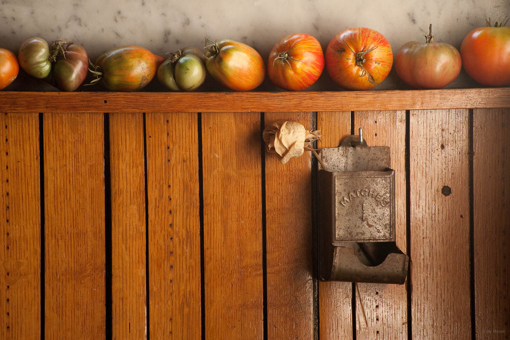 Kitchen Wall, Matches Box, Tomatoes – Jay Maisel